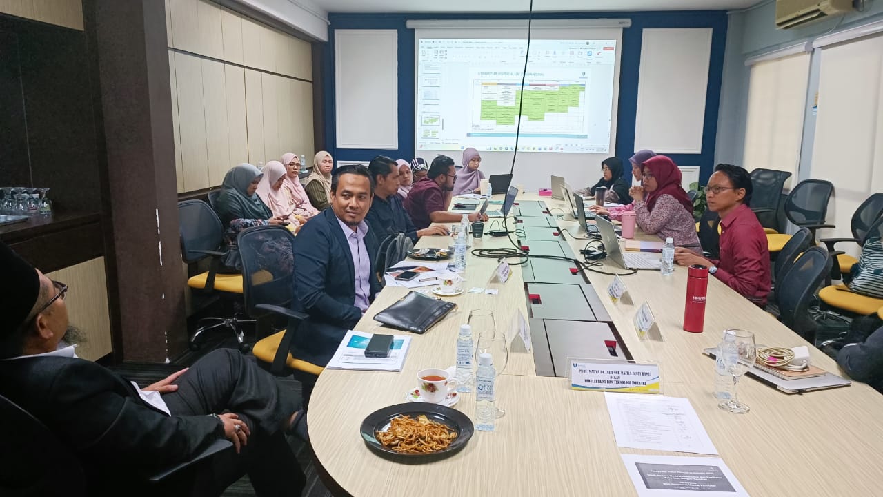 FIST - Faculty of Industrial Sciences and Technology - Mesyuarat ...
