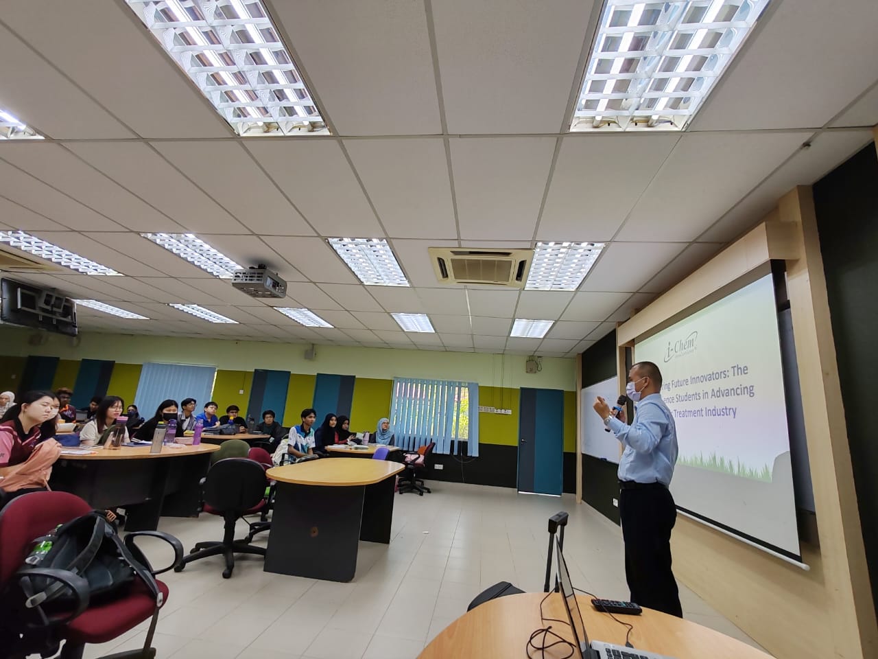 FIST - Faculty of Industrial Sciences and Technology - University ...